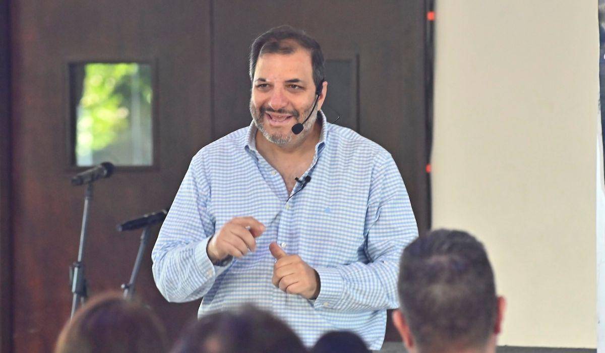 DANIEL MARCOS IMPARTE CONFERENCIA DE CRECIMIENTO EMPRESARIAL
